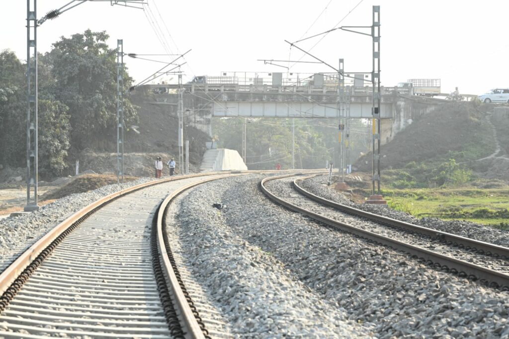 Commissioning of dual railway track between Sangsari