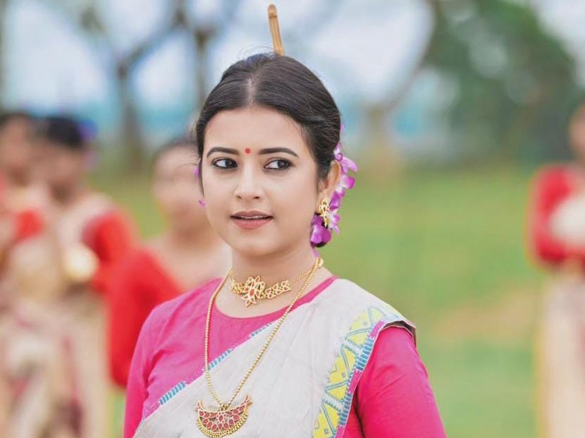 Singer Diplina Deka greets Rangali Bihu